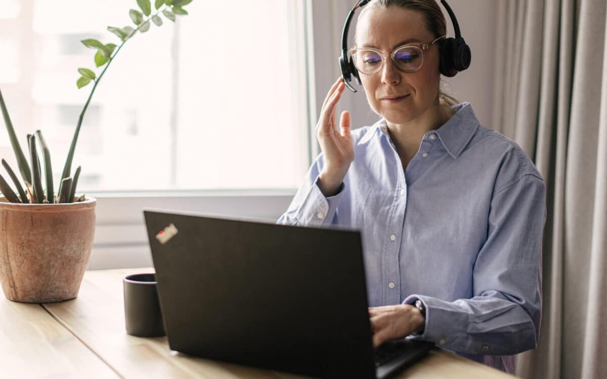 Cloud Contact Center Solution for High-Volume Sales and Customer ...